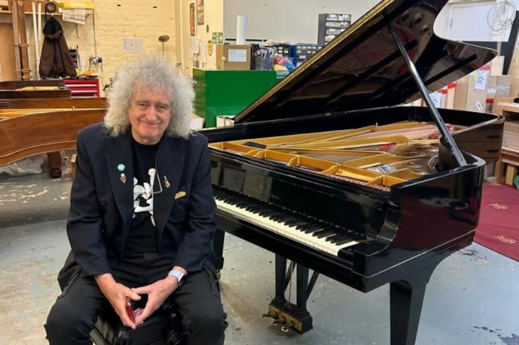 QUEEN CONFIRM RELEASE OF PREVIOUSLY UNHEARD SONG RECORDED MO